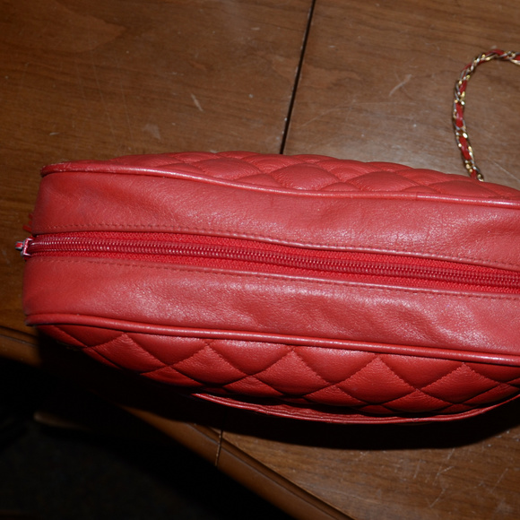 Vintage | Bags | Vintage Red Quilted Leather Tassel Bag Chain Strap ...